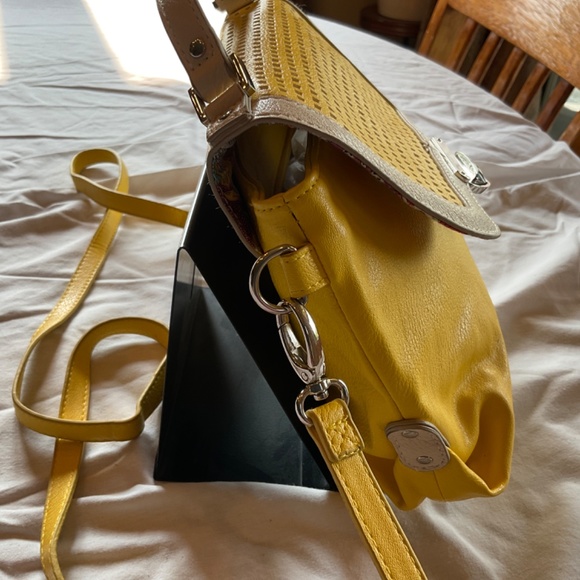 Miche | Bags | Miche Cori Hip Crossbody Bag In Mustard Yellow With Tan ...